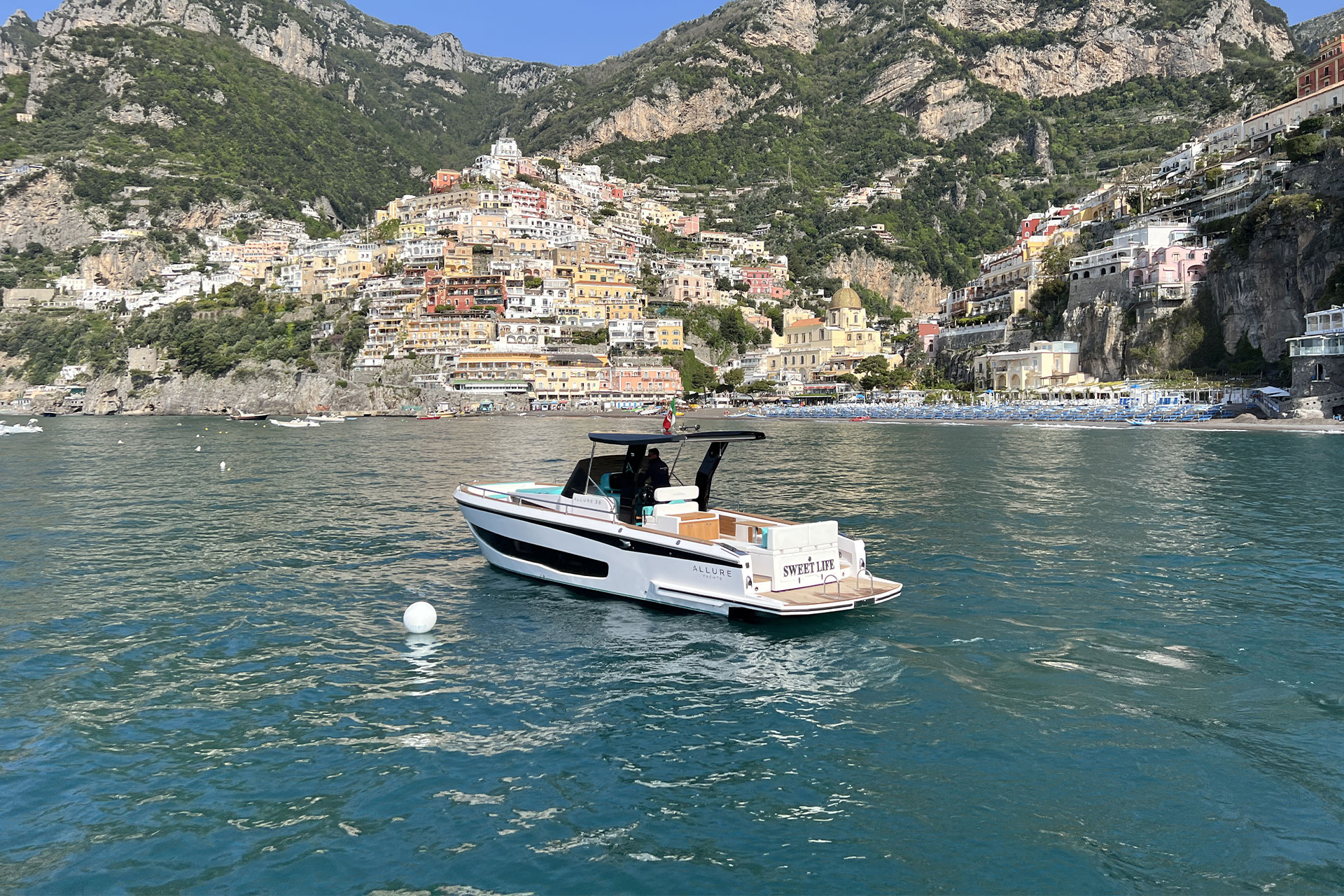 Sweet Life Allure 38 | Luxury Boats Positano